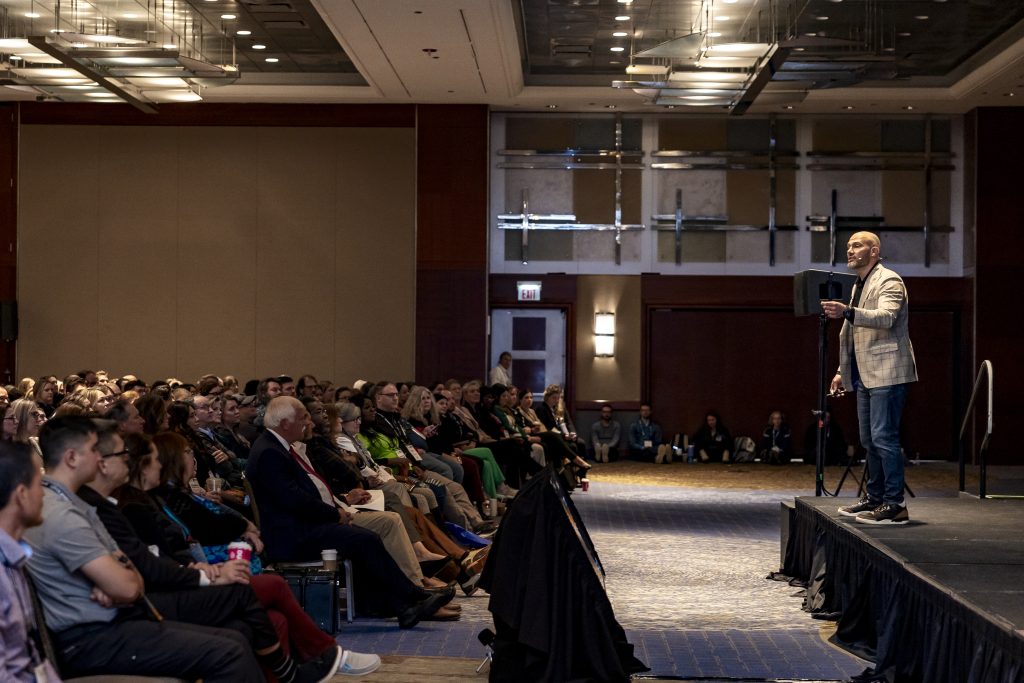 Gregory Offner | Author | Award-Winning Keynote Speaker
